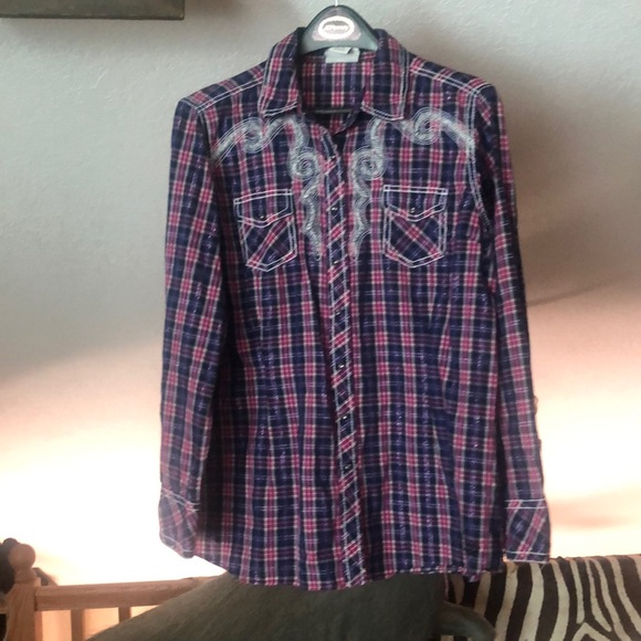 Ariat | Tops | Ariat Fitted Western Shirt 2673 | Poshmark